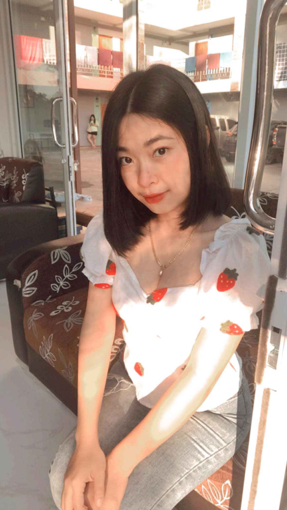 เปิดวาร์ป น้องอ้อนแอ้น Inthira Laotaew สาวสุดแซ่บ TokTik ที่หนุ่มๆแห่